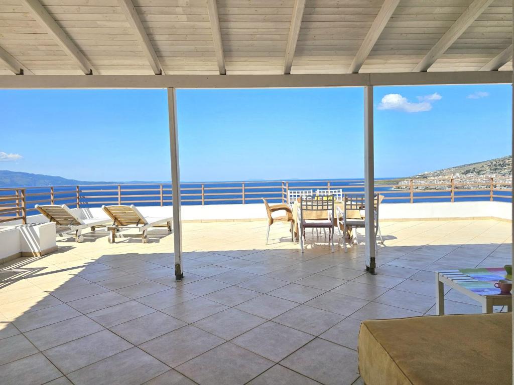 Saranda Sea View Penthouse 090, Sarandë (updated prices 2026)