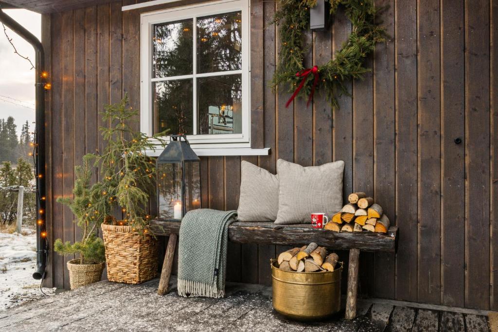 Solglimt, mountain cabin in Golsfjellet with jacuzzi, Eikregardane ...