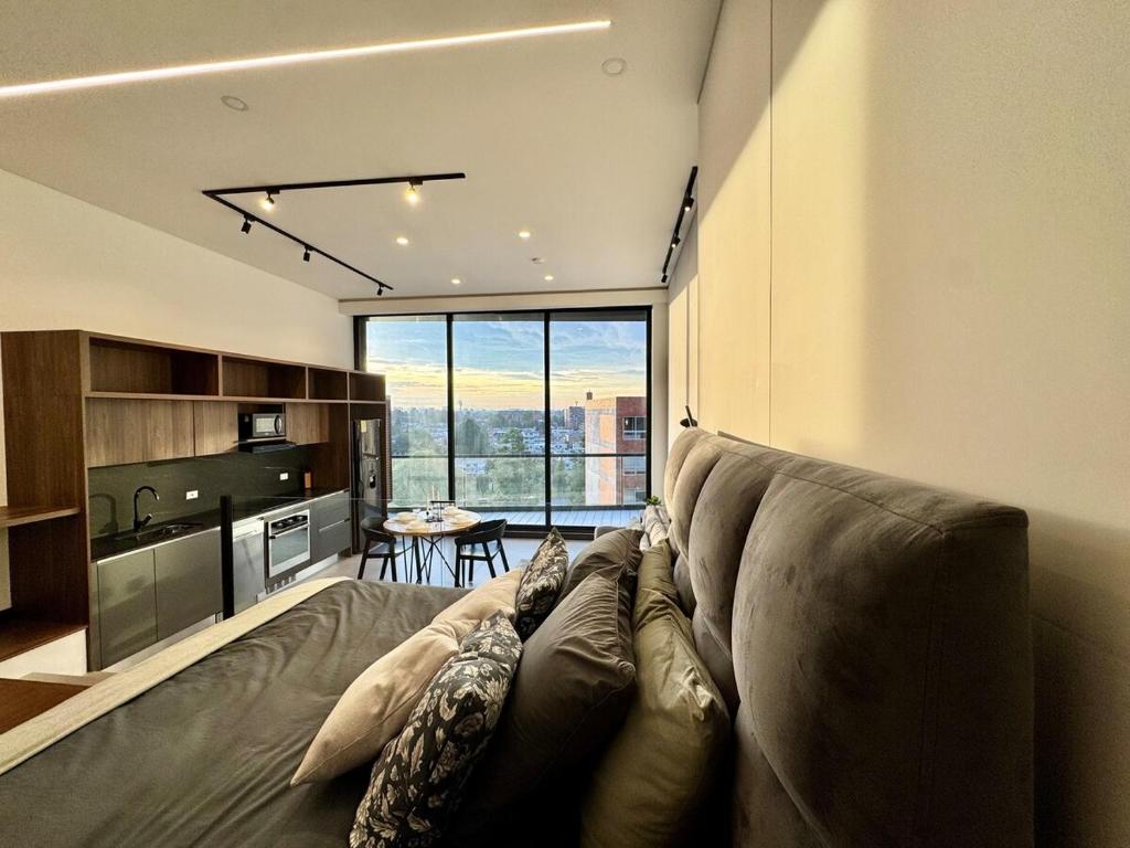 Spectacular loft-style penthouse in El Virrey, 보고타 (2026년 최신 요금)