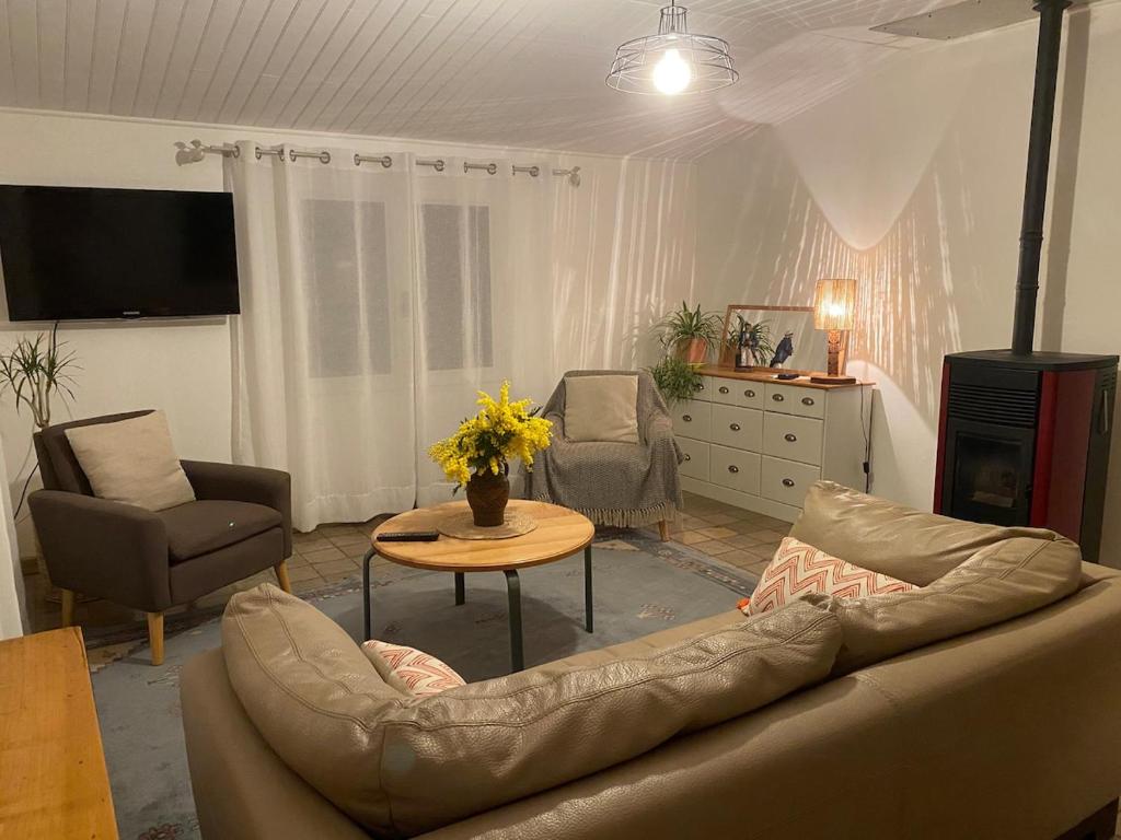 Small house in nature, Pignan (tarifs actualisés, 2026)