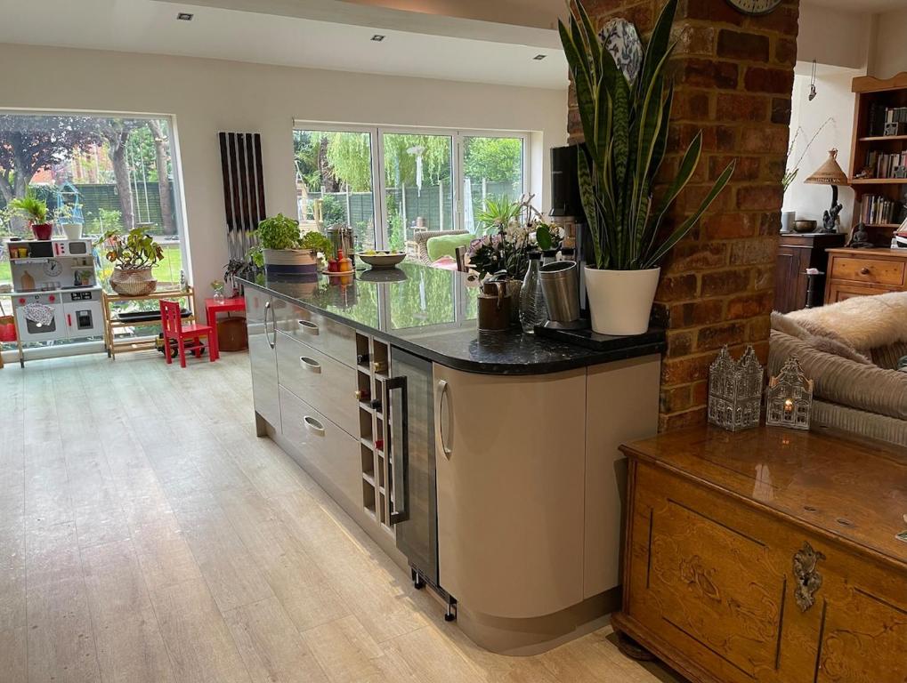 Family home in Bournemouth with garden, Bournemouth (updated prices 2026)