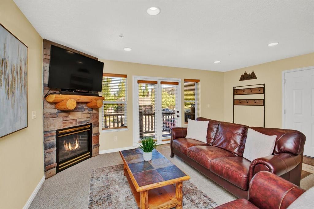 MH 511 | Ski, Hike & Relax with Views!, Wolf Creek Village (prezzi ...