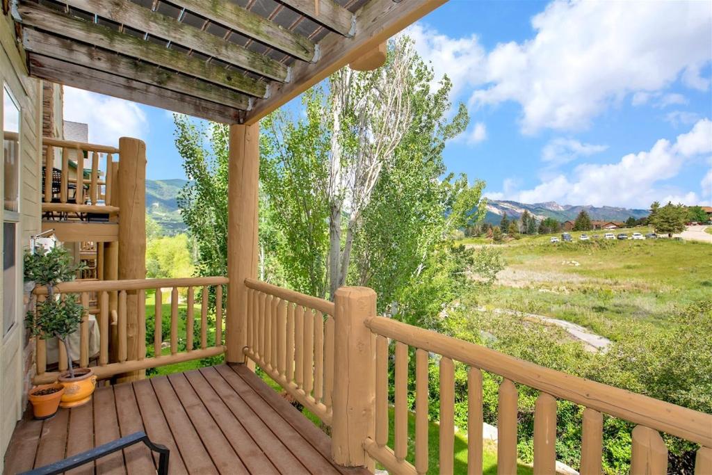 MH 711 | Scenic Mountain Retreat & Ski Resorts, Wolf Lodge Condominium ...