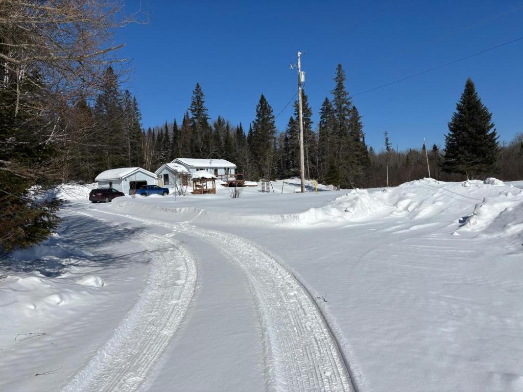 Peaceful and Heavenly Private Water Front Cottage on 100 Acres of ...