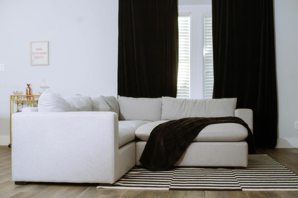 Downtown SATX Riverwalk, Alamo, Alamodome, San Antonio (prisene ...