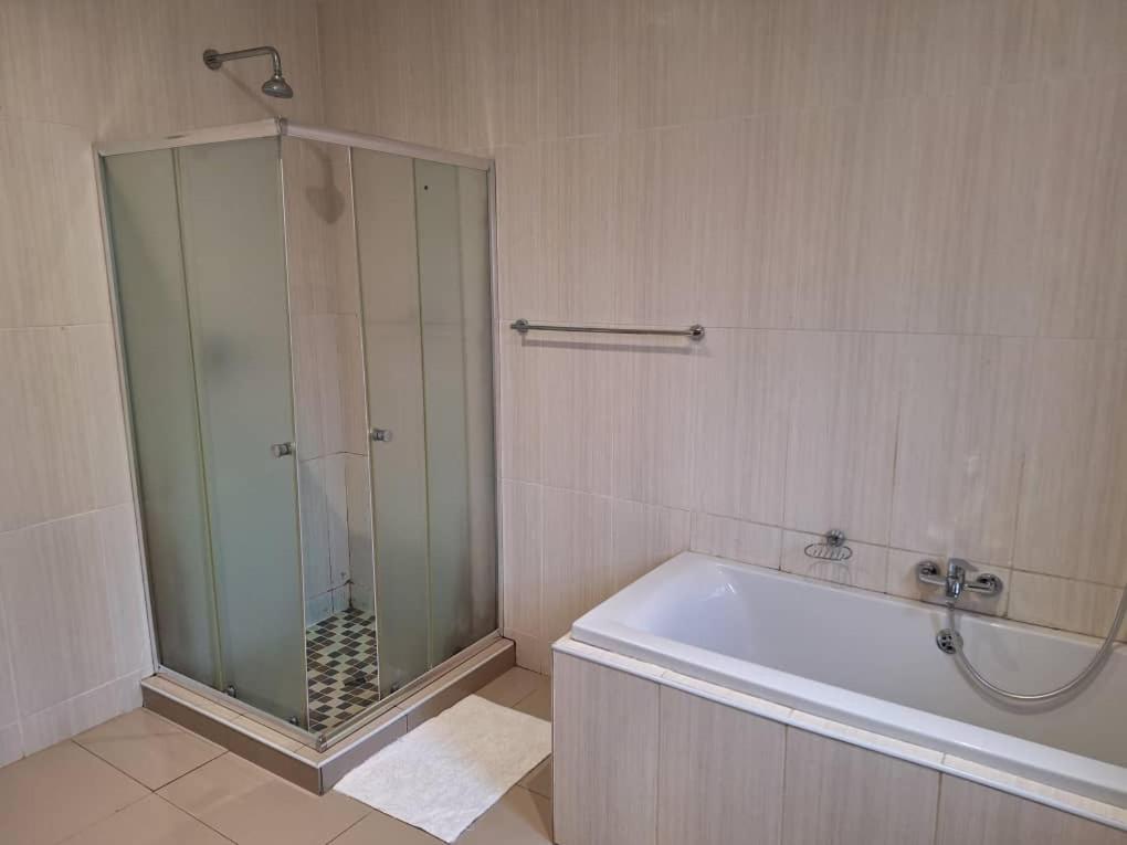 Valley Rest, Mbabane की (2026 के लिए अपडेट हुई कीमत)