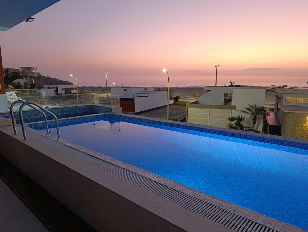 Casa de Playa, Cerro Azul (giá cập nhật năm 2026)