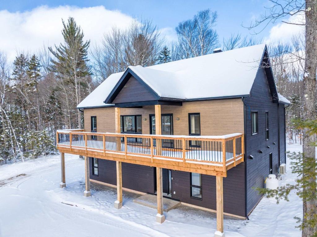 Spa Pool Table & Comfort - Chalet le Barista, Brownsburg (preços ...