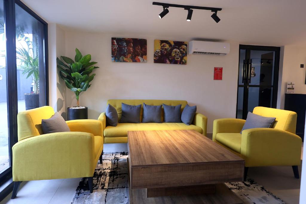 Five Clover Hotel, Ilupeju, Lagos (precios actualizados 2026)