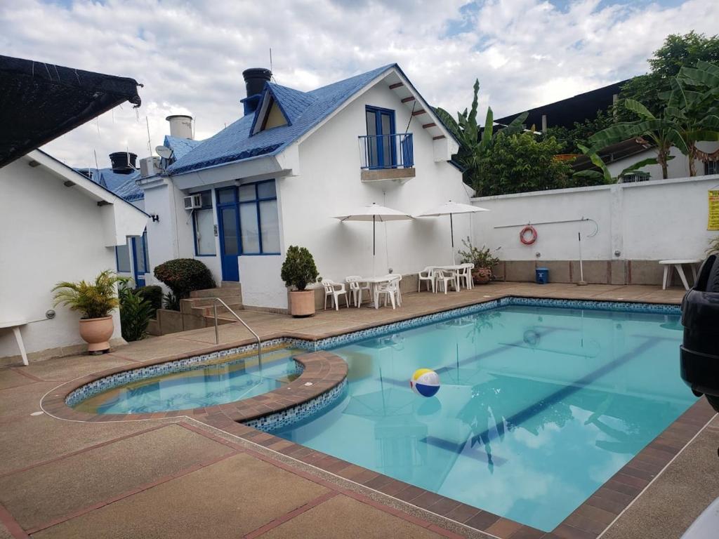 Casa Quinta en Conjunto con Piscina y Jacuzzi, Melgar (giá cập nhật năm ...