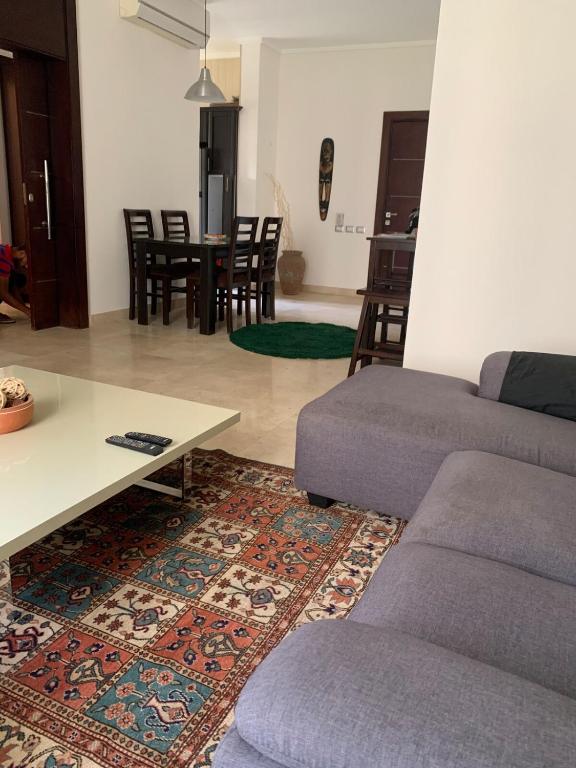 Modern One-Bedroom - The Village Compound, Il Cairo (prezzi aggiornati ...