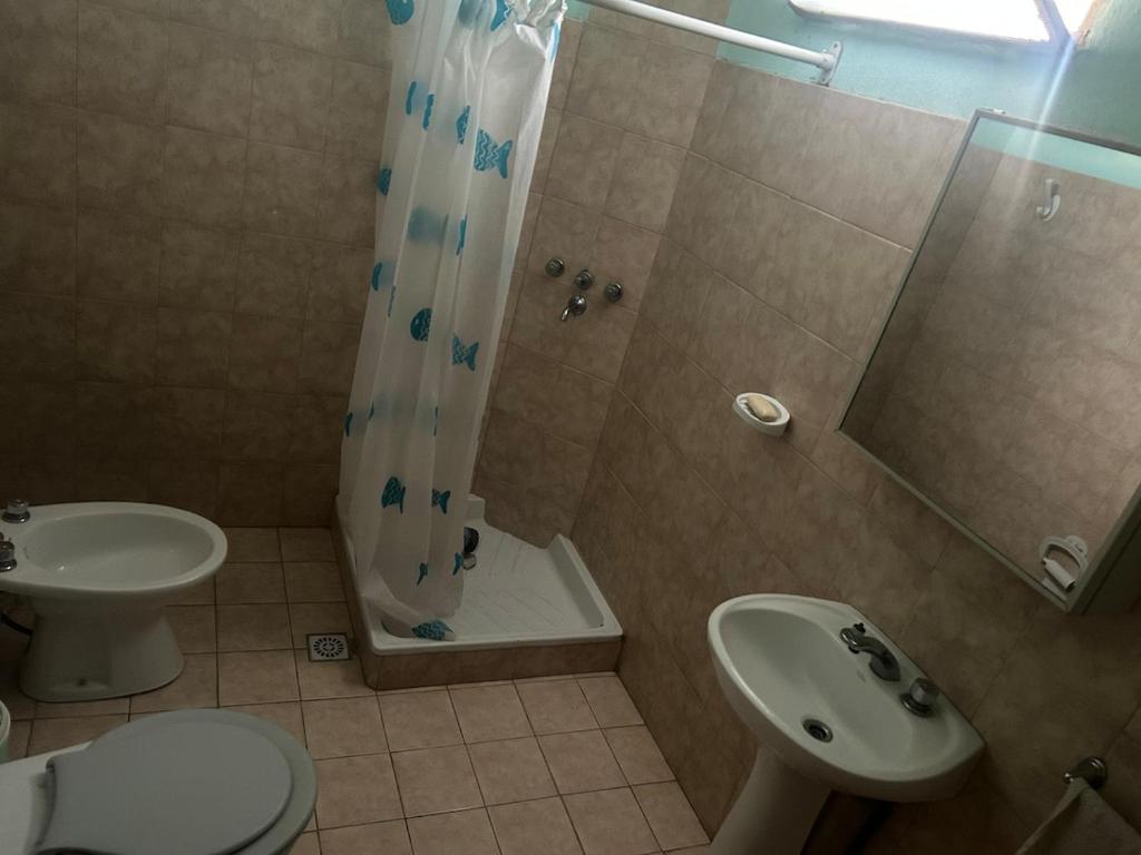 Casa con bajada al lago San Roque, Villa Parque Siquiman (aktualisierte ...