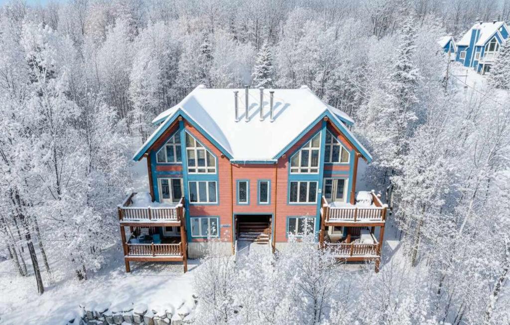 Ski Condo with SPA - Boise du Midi 66-A, Saint-Philémon (2026년 최신 요금)