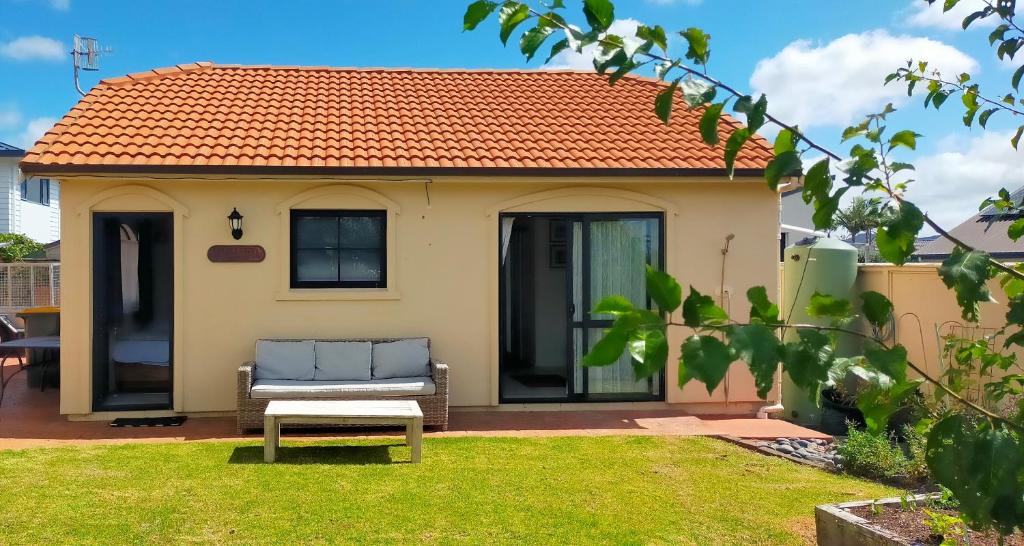 Moana Vista, One Tree Point (updated prices 2026)