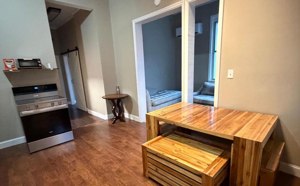 Loft Apartment Downtown Pineville Near Laurel Cove, Pineville ...