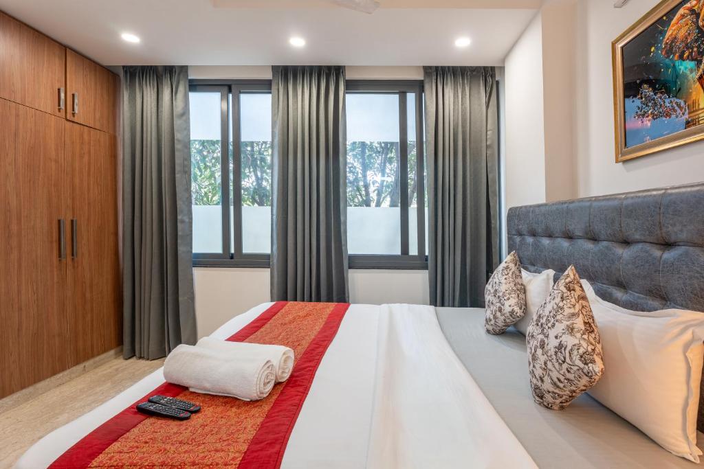 Divine India Service Apartment, E-69, 3BHK, Nova Deli (preços ...