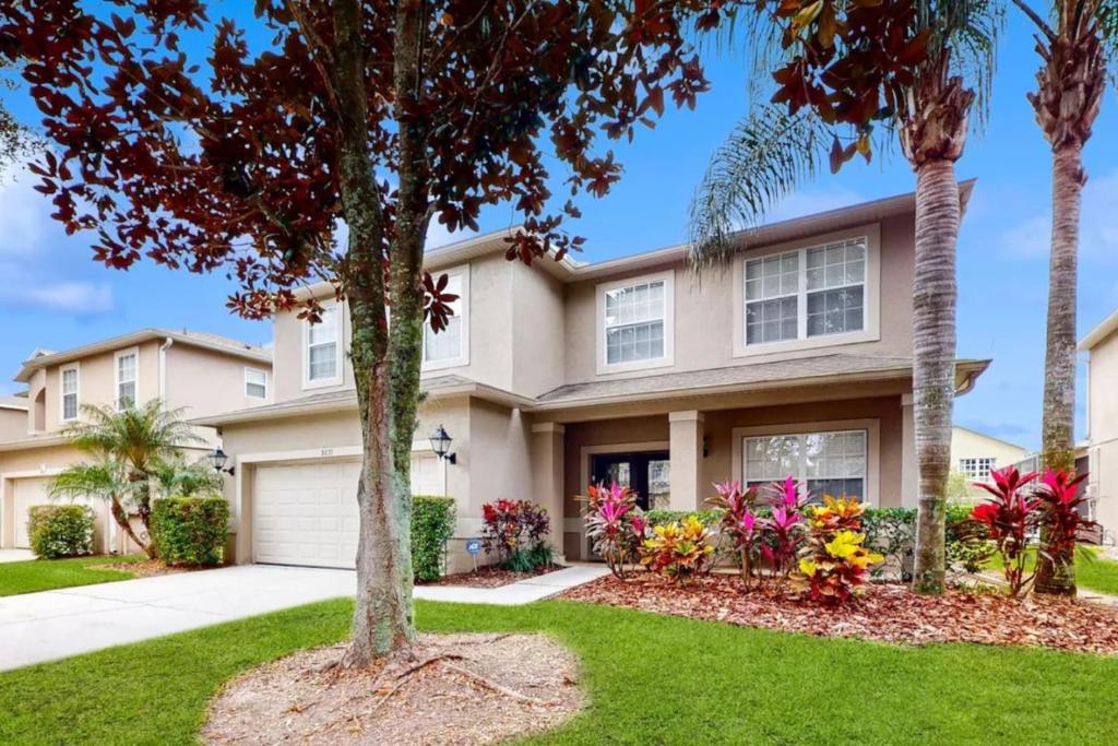 8033 Acadia Estates Court, Orlando (prezzi aggiornati per il 2026)