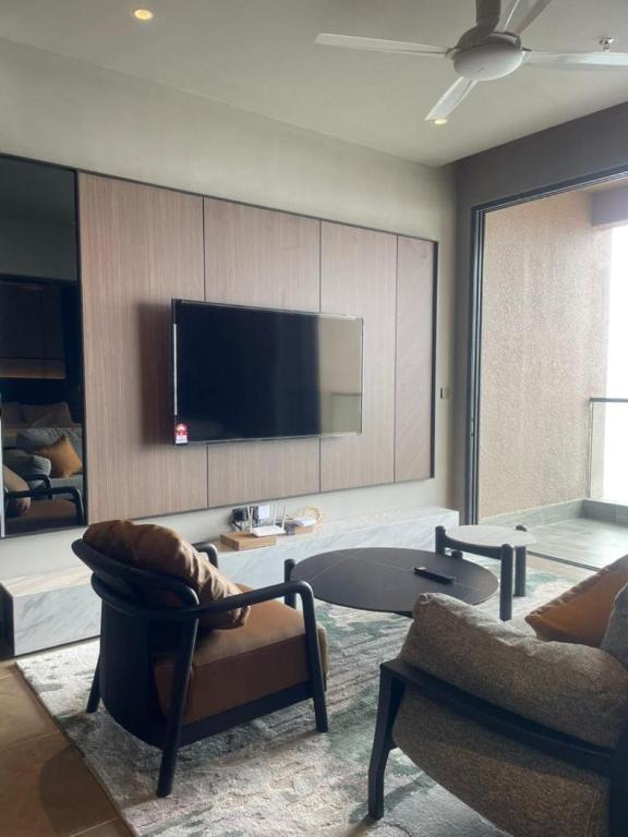 Antara Genting by Enigma 3BR, High Floor, Jacuzzi, Genting Highlands ...