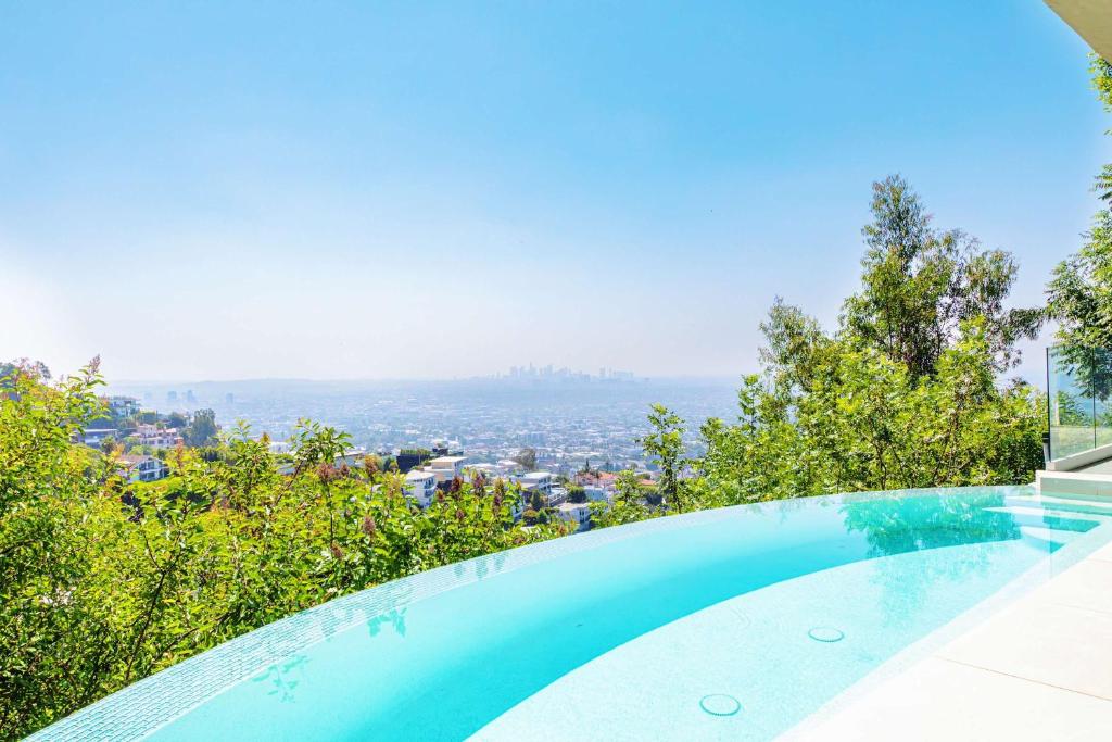 Hillside 4B Villa w Infinity Pool City Views, Los Angeles (aktualne ...