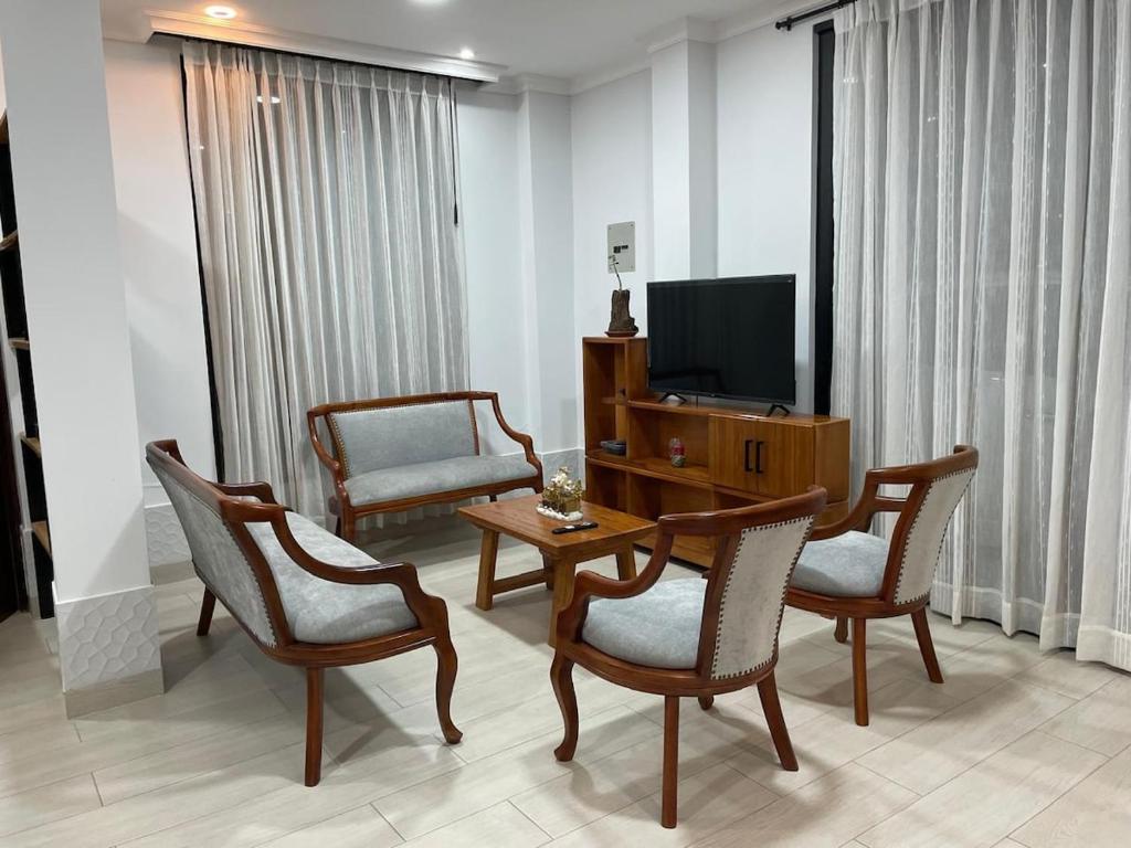 Castellana Loja House, Casa Altos del Valle, Loja (aktualisierte Preise ...