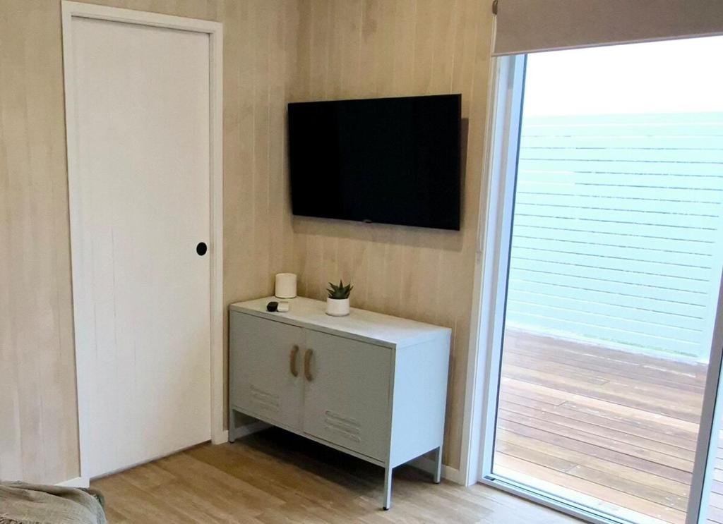 The NEST New Boutique Tiny home Inlet Water Views, Kerikeri (harga ...