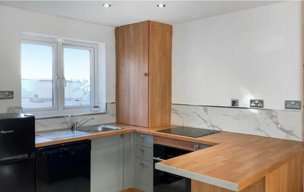 Clovelly Place, Oystermouth (tarifs actualisés, 2026)