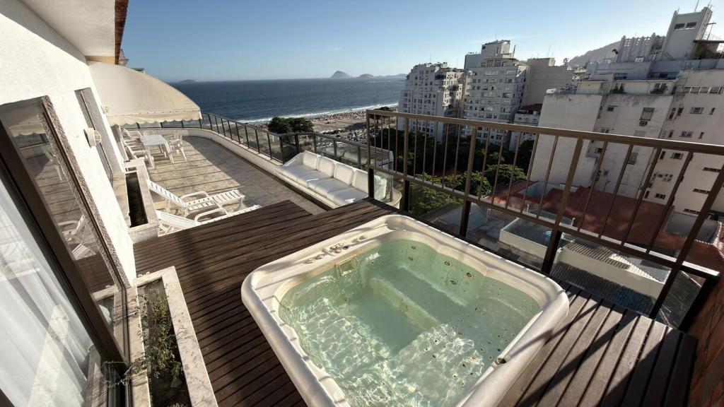 Cobertura Luxuosa Vista Mar Com Jacuzzi Copacabana, Rio de Janeiro ...