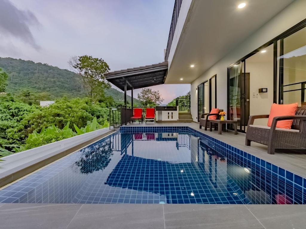 Brand New Private pool villa Chalong Phuket Mountain view, Ban Klang ...