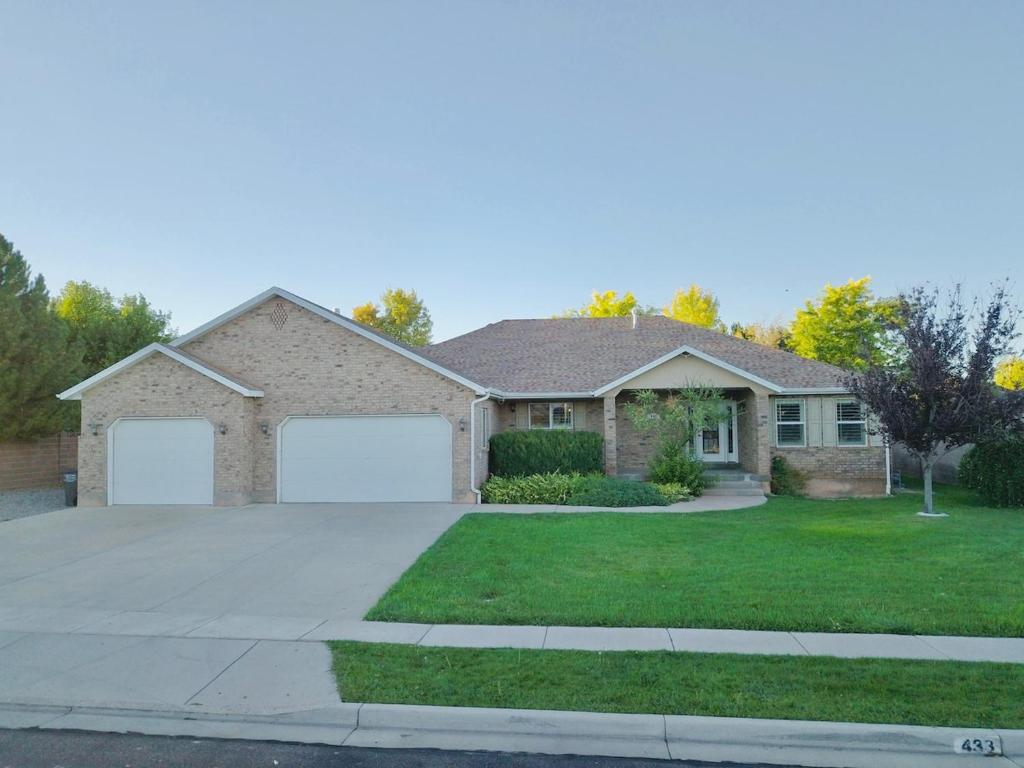 Huge immaculate home! Memories await!, Richfield (precios actualizados ...