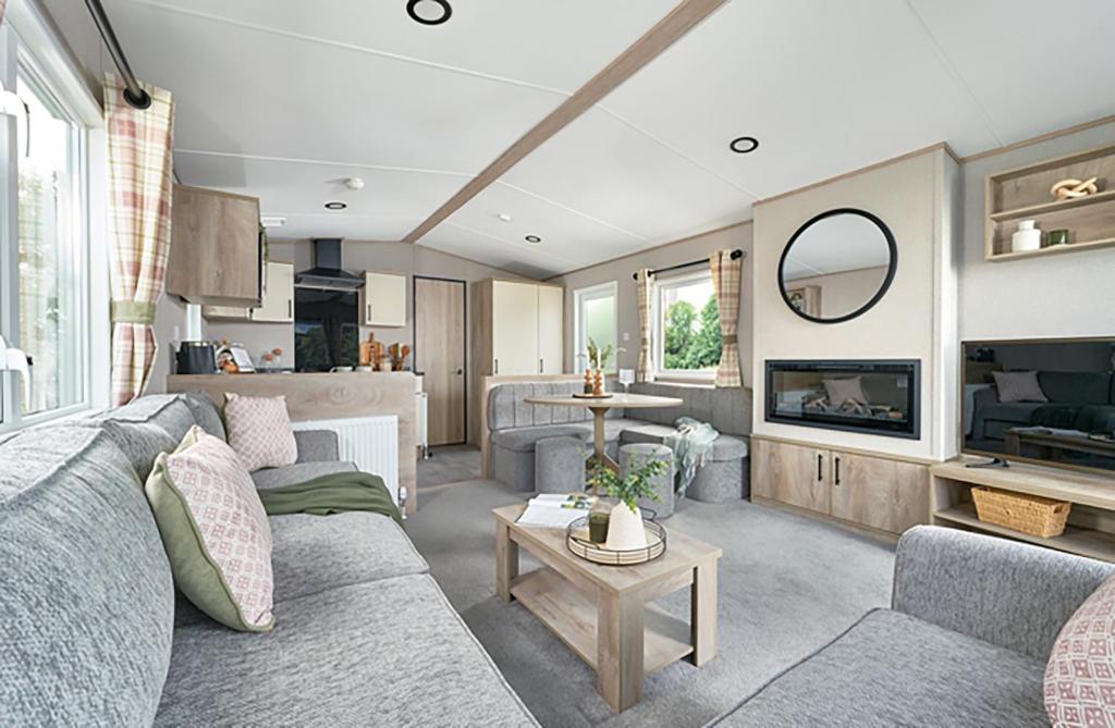 Heather View Essential Clover Caravan 5, Stanhope (updated prices 2026)