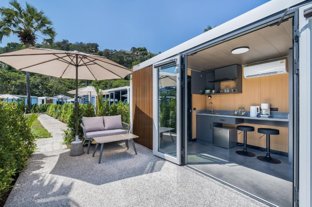 Beachside Nomad Cabin — Pool & Terrace in Bangtao, Ban Lum Fuang (harga ...