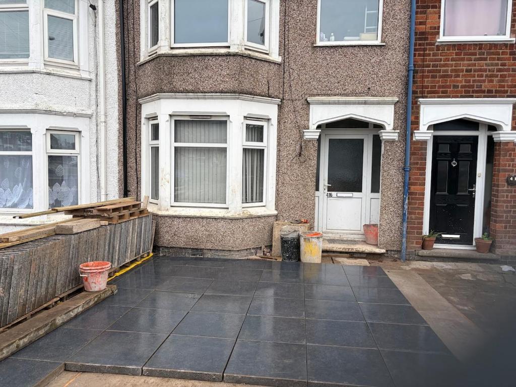 Modern Home next to UHCW Hospital Coventry, Coventry (aktualisierte ...