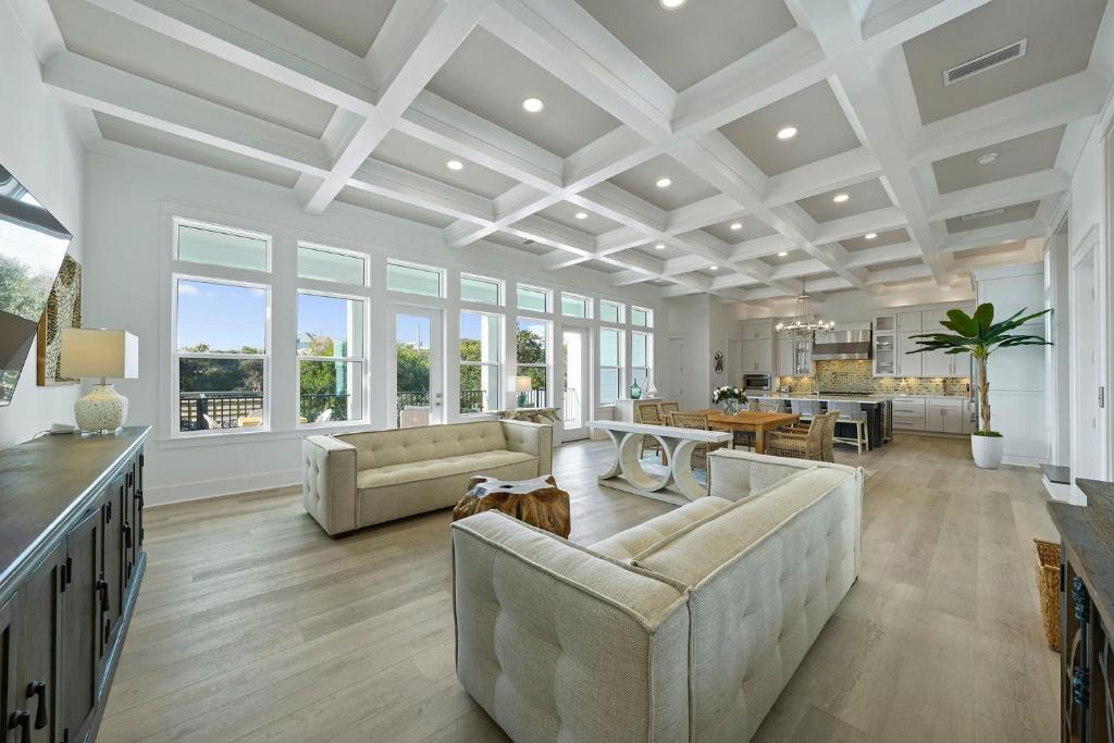 The Preakness at the Beach - Luxury Vacation Rental with Private Pool ...