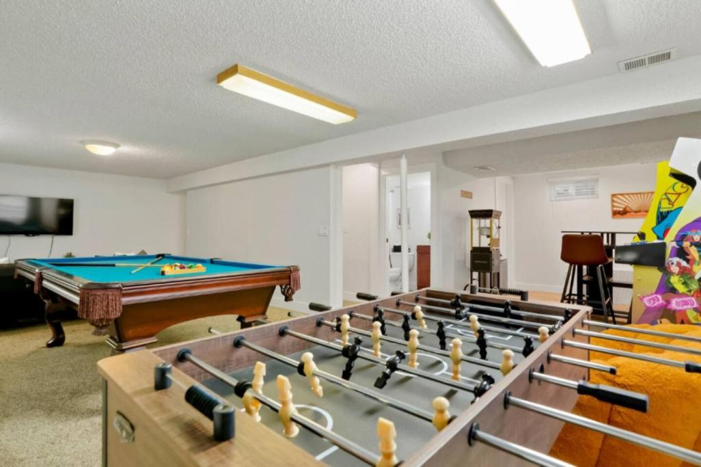 Game Room • Fire Pit • Arcade • Outdoor Dining, Westminster (preços ...