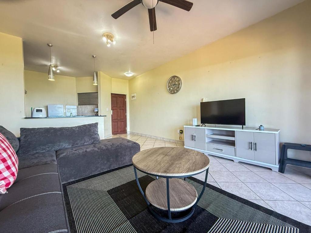 28 Breaker View 3-bedroom beach apartment, Durban (preços atualizados ...