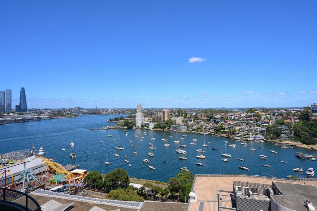 Luxury Harbour View Escape Steps to Ferries & CBD, Sydney (uppdaterade ...