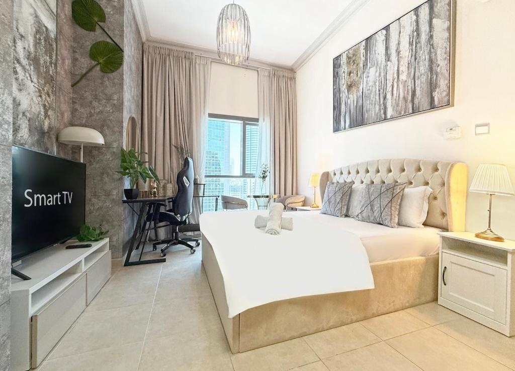 Studio in Dubai Marina near by Beach & Metro Z1409, דובאי (מחירים ...