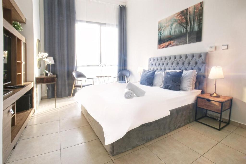 Studio - Dubai Marina - Partial Marina View Z1104, Dubaï (tarifs ...