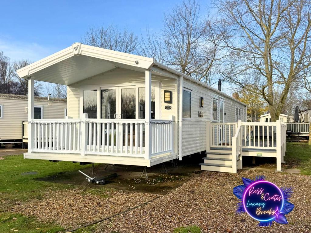 Lavish Larch 16 Larch view, Tattershall (updated prices 2026)