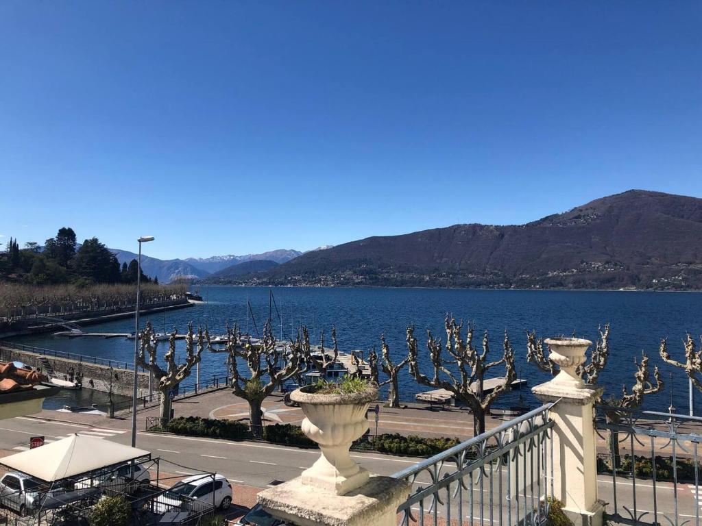 Villa Verde, Porto Valtravaglia (updated prices 2026)