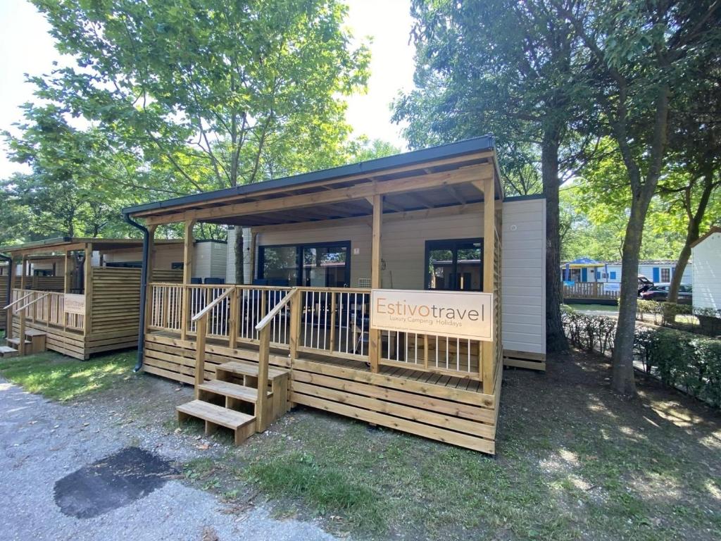 Estivo Premium Plus mobile homes on Camping Bella Italia, Пескьера-дель ...