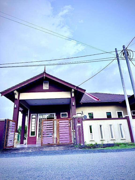 Homestay Selesa KBK Guest House, Marang (preços atualizados para 2026)