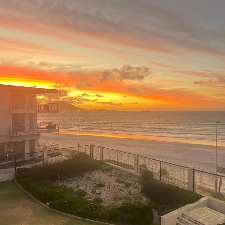 Lagoon Beach Apartment's front row, Vosburg (ενημερωμένες τιμές για το ...