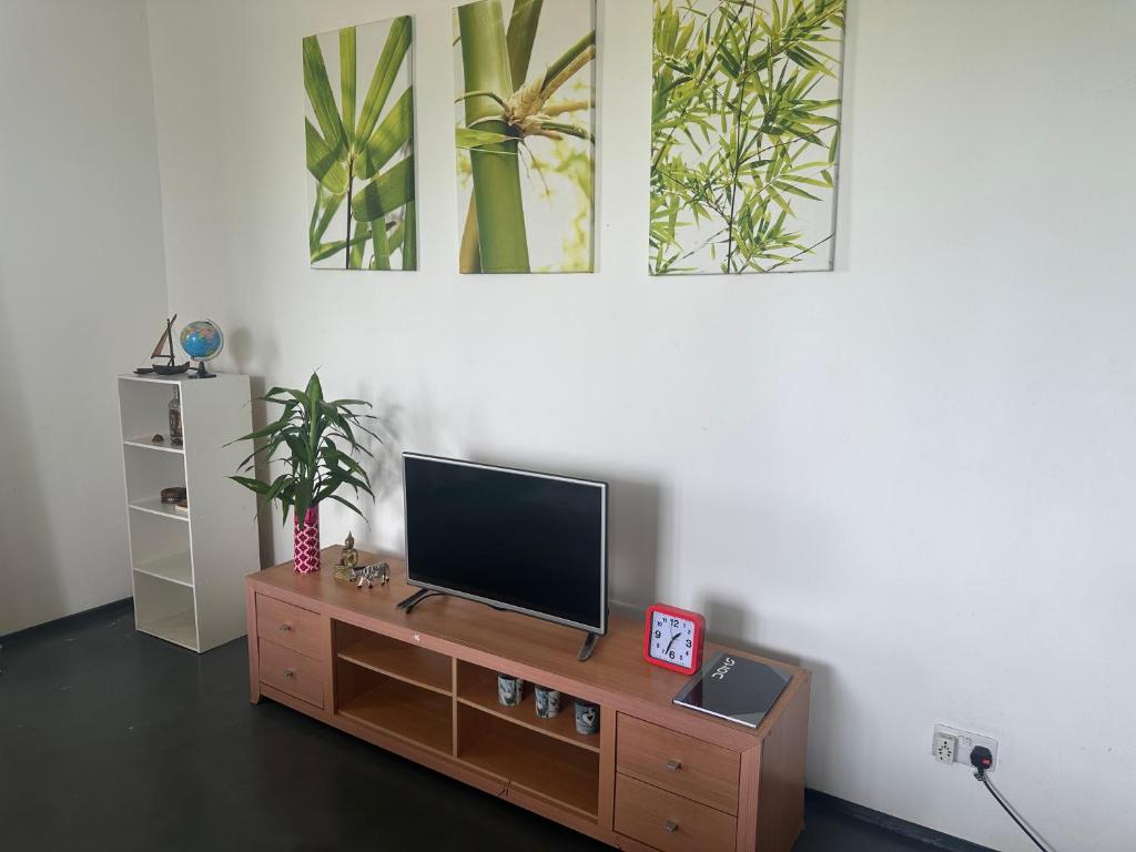 Rob's House, Lalmatie (updated prices 2026)