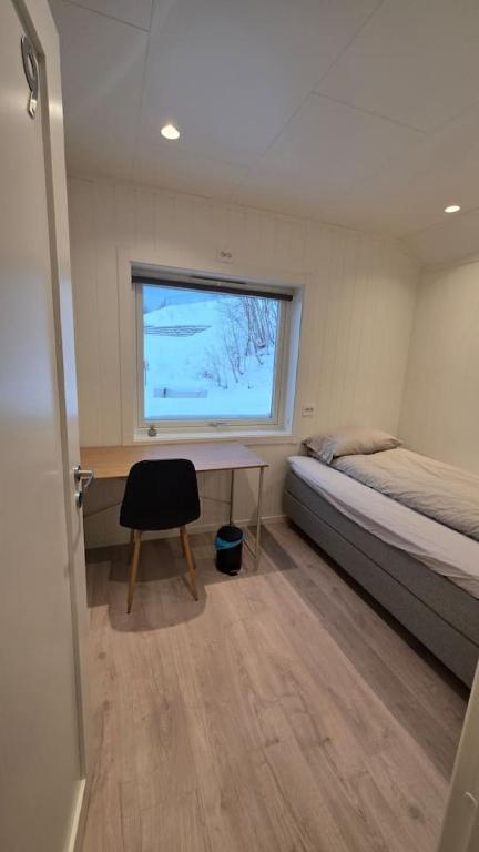 Arctic Nine - Room nr 9 - Central room on the island, Tromsø ...
