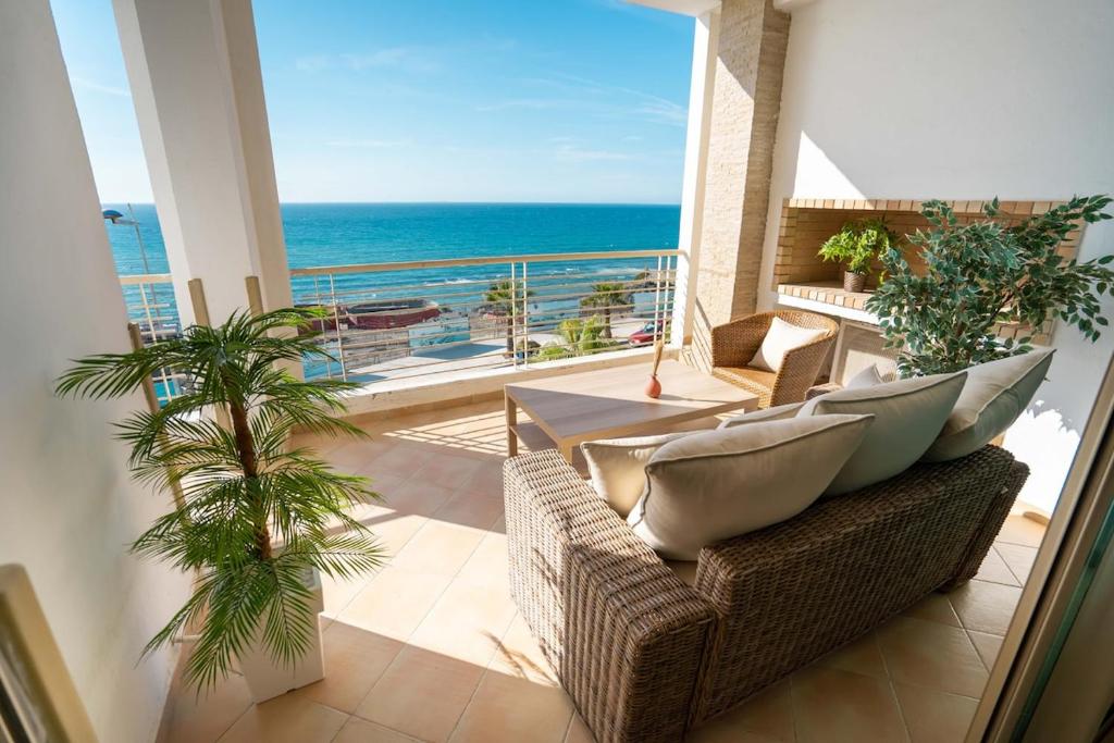 Beachfront apartment & pool, Tânger (preços atualizados para 2026)