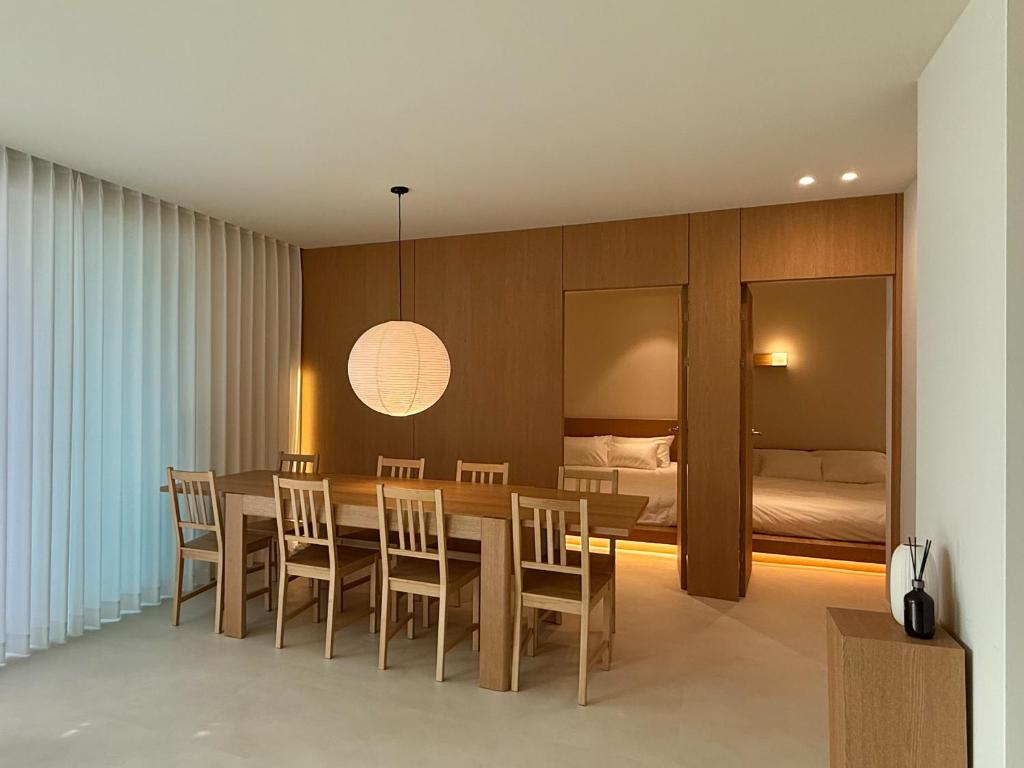 #Gwangalli Beach #Gwangan Station 5 minutes #Centum City BEXCO #Netflix ...