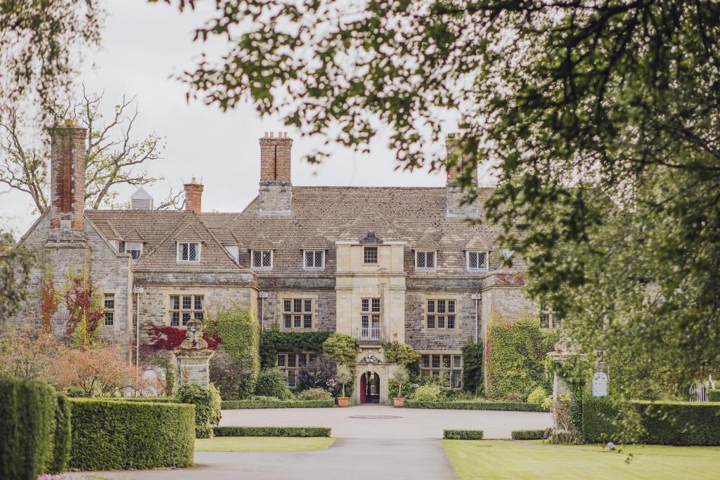 Llangoed Hall, Bronllys (updated prices 2026)