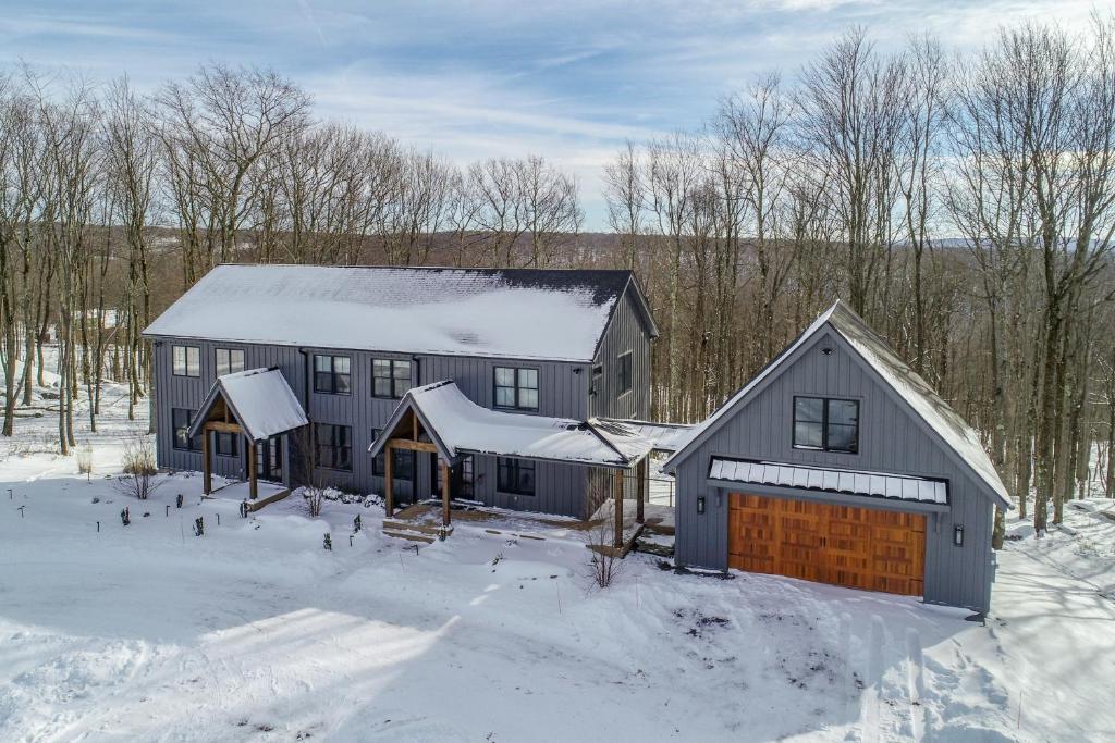 Endless Journey, Hoyes Run (precios actualizados 2026)