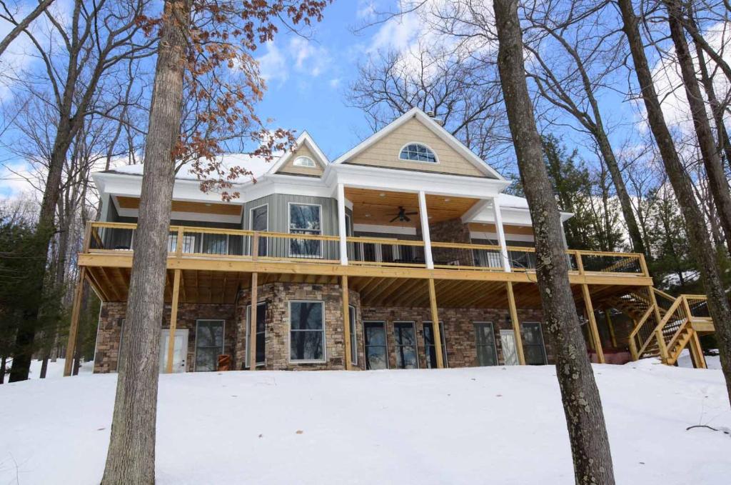 Falling Rock, Thayerville (preços atualizados para 2026)